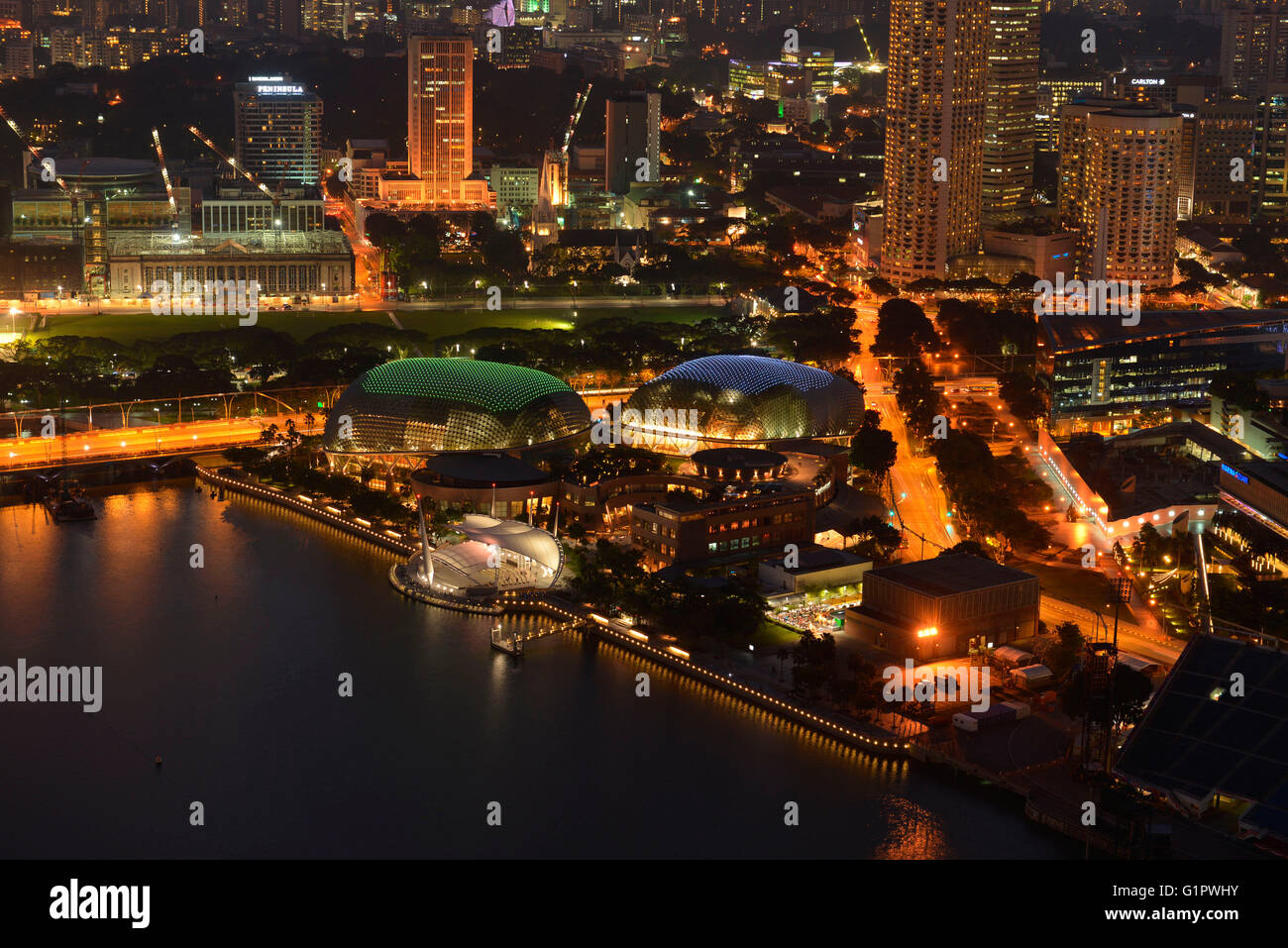 Esplanade Theatres on the Bay, Singapur Stock Photo - Alamy
