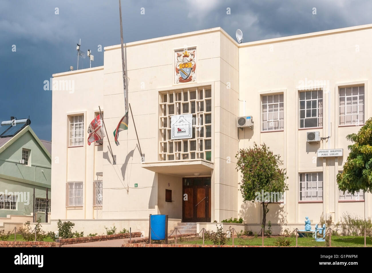 UNIONDALE, SOUTH AFRICA - MARCH 5, 2016: The entrance of the municipal ...