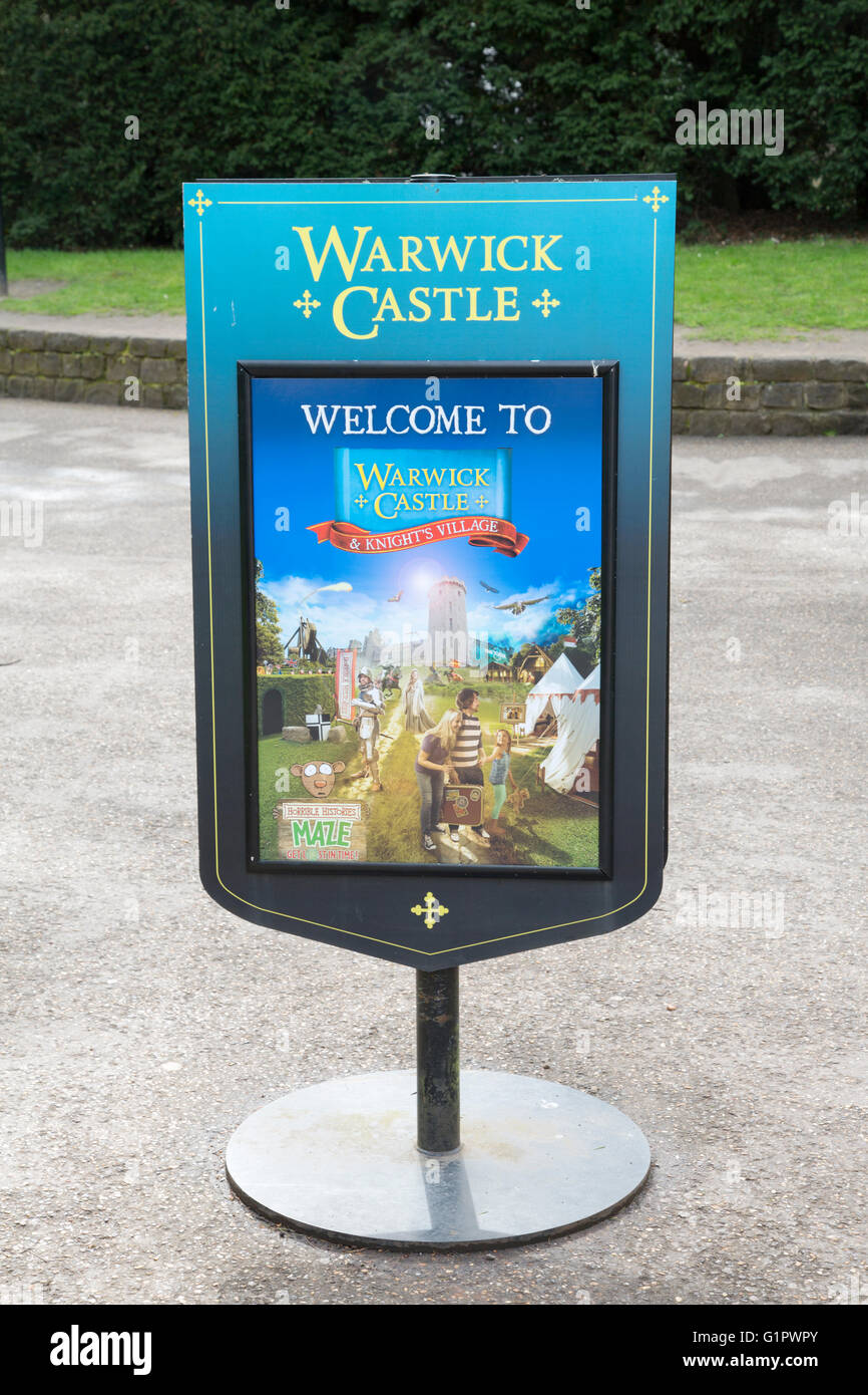 Warwick castle england uk hi-res stock photography and images - Alamy