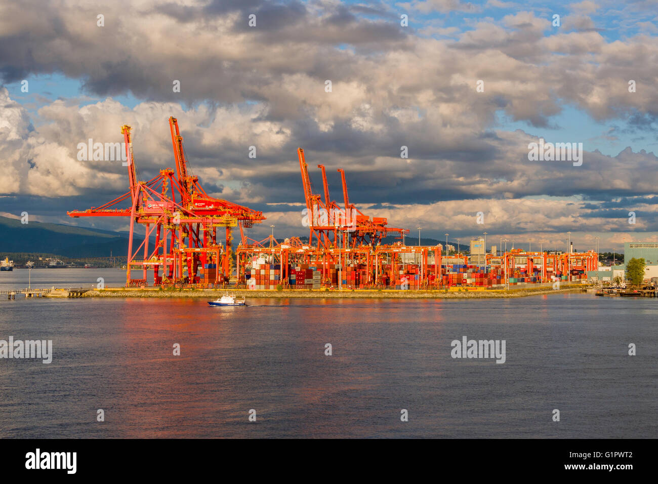 Evening view of container terminal on Vancouver south shore in Coal ...