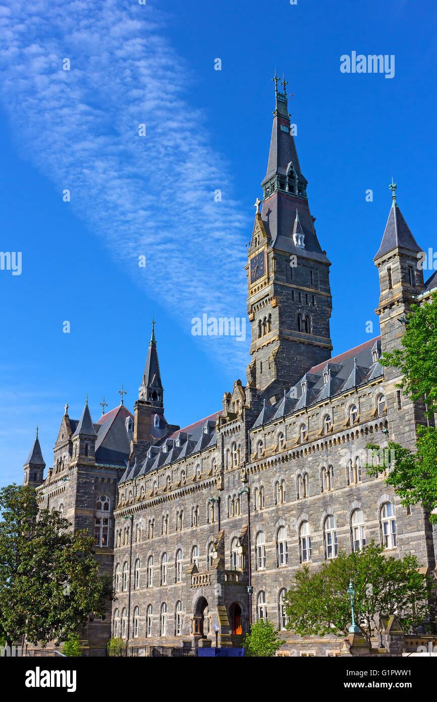 University classroom clock hi-res stock photography and images - Alamy