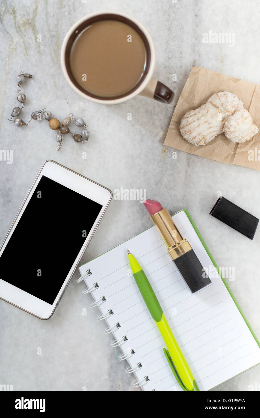 Womans desk hi-res stock photography and images - Alamy