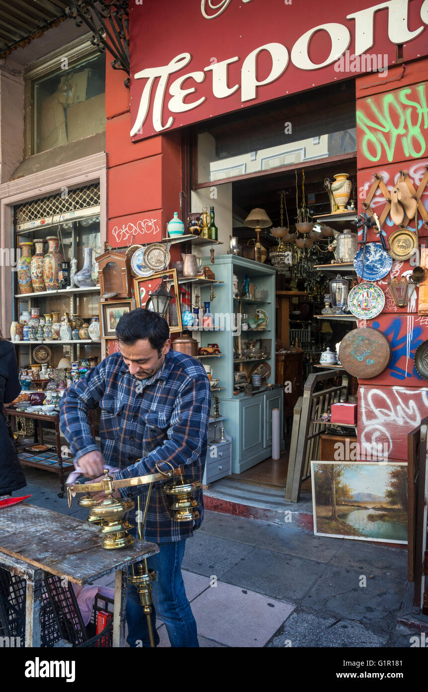 Monastiraki shop hi-res stock photography and images - Alamy