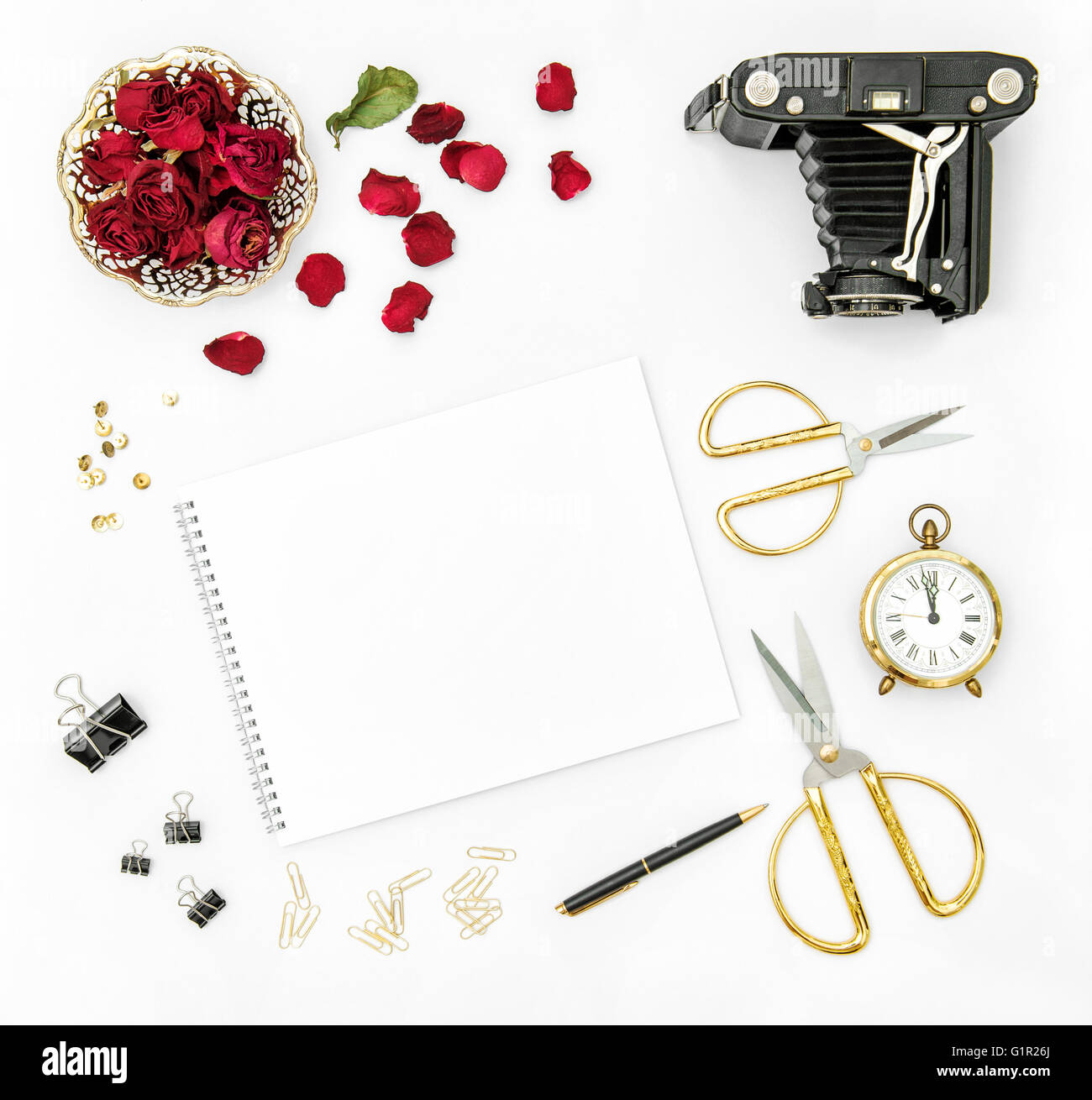 Golden frame red roses Cut Out Stock Images & Pictures - Alamy