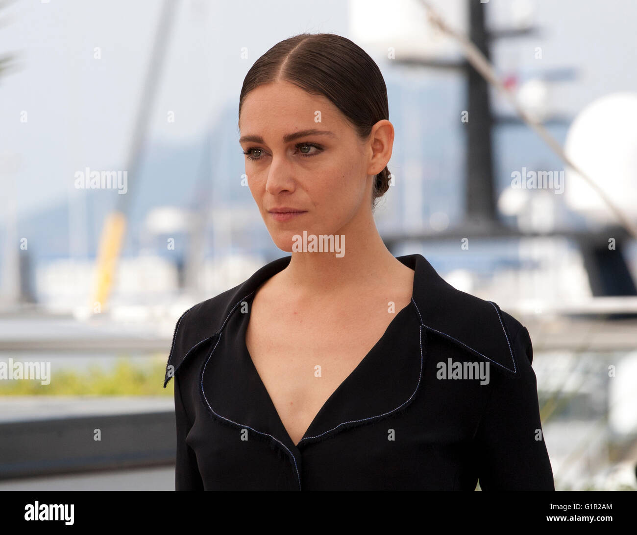 Actress Ariane Labed at the The Stopover (Voir Du Pays) film photo call ...