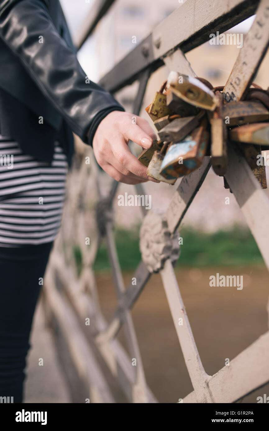 Padlock bridge hi-res stock photography and images - Alamy