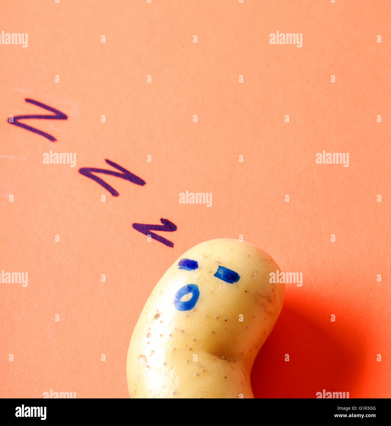 Sleepy face drawing hi-res stock photography and images - Alamy