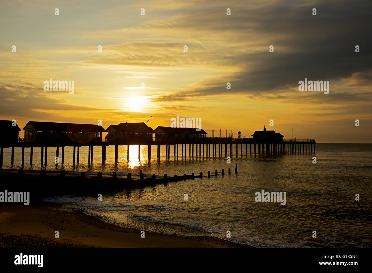 Southwold pier dawn hi-res stock photography and images - Alamy
