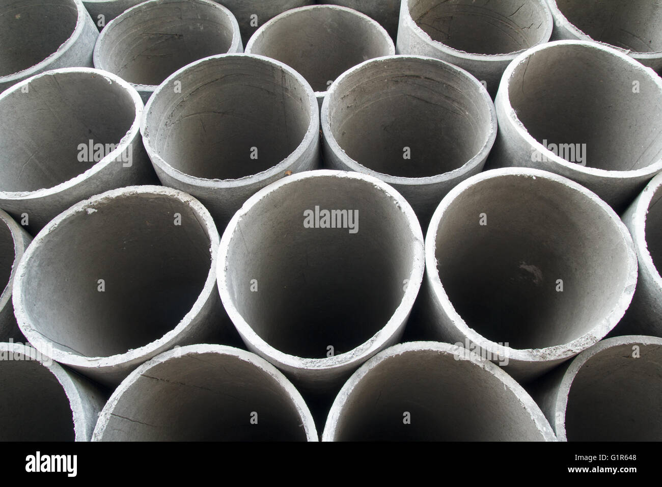 Concreate Pipe, End View Stock Photo - Alamy