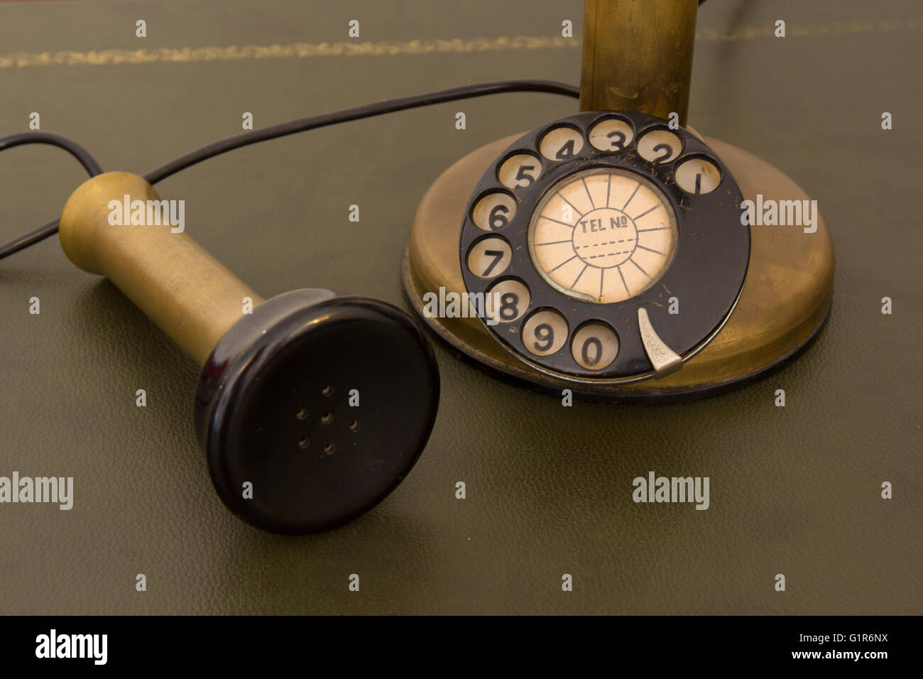 Rotary dial phone hi-res stock photography and images - Alamy