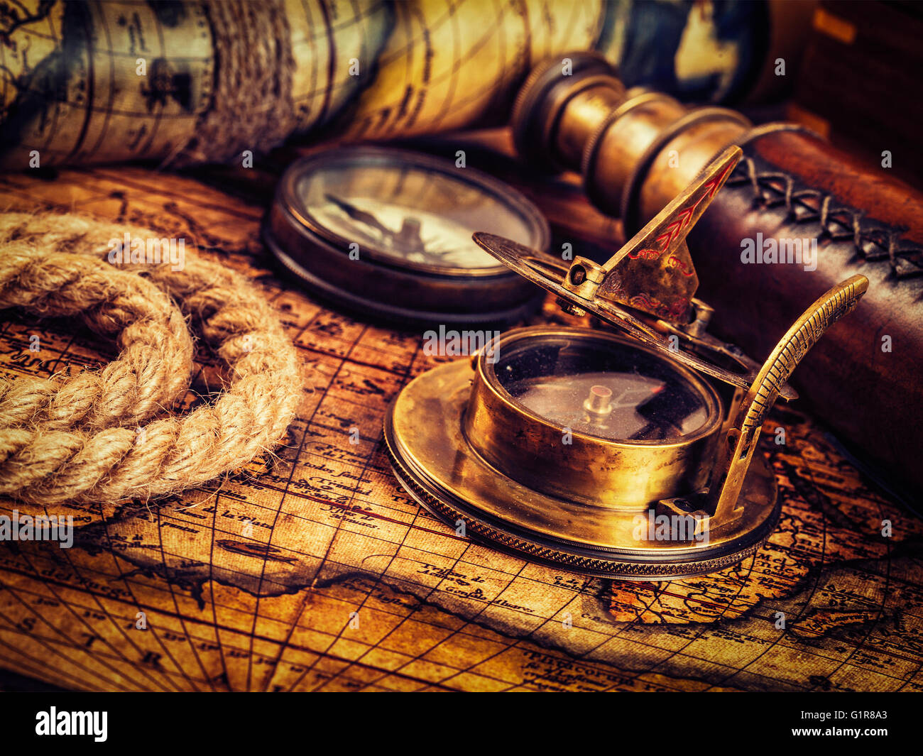 Antique compass hi-res stock photography and images - Alamy