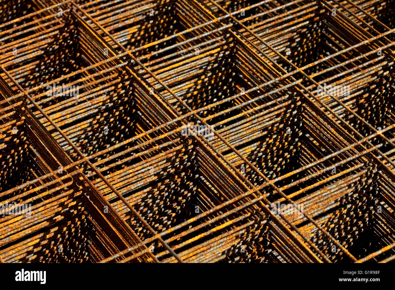 Construction steel grids hi-res stock photography and images - Alamy