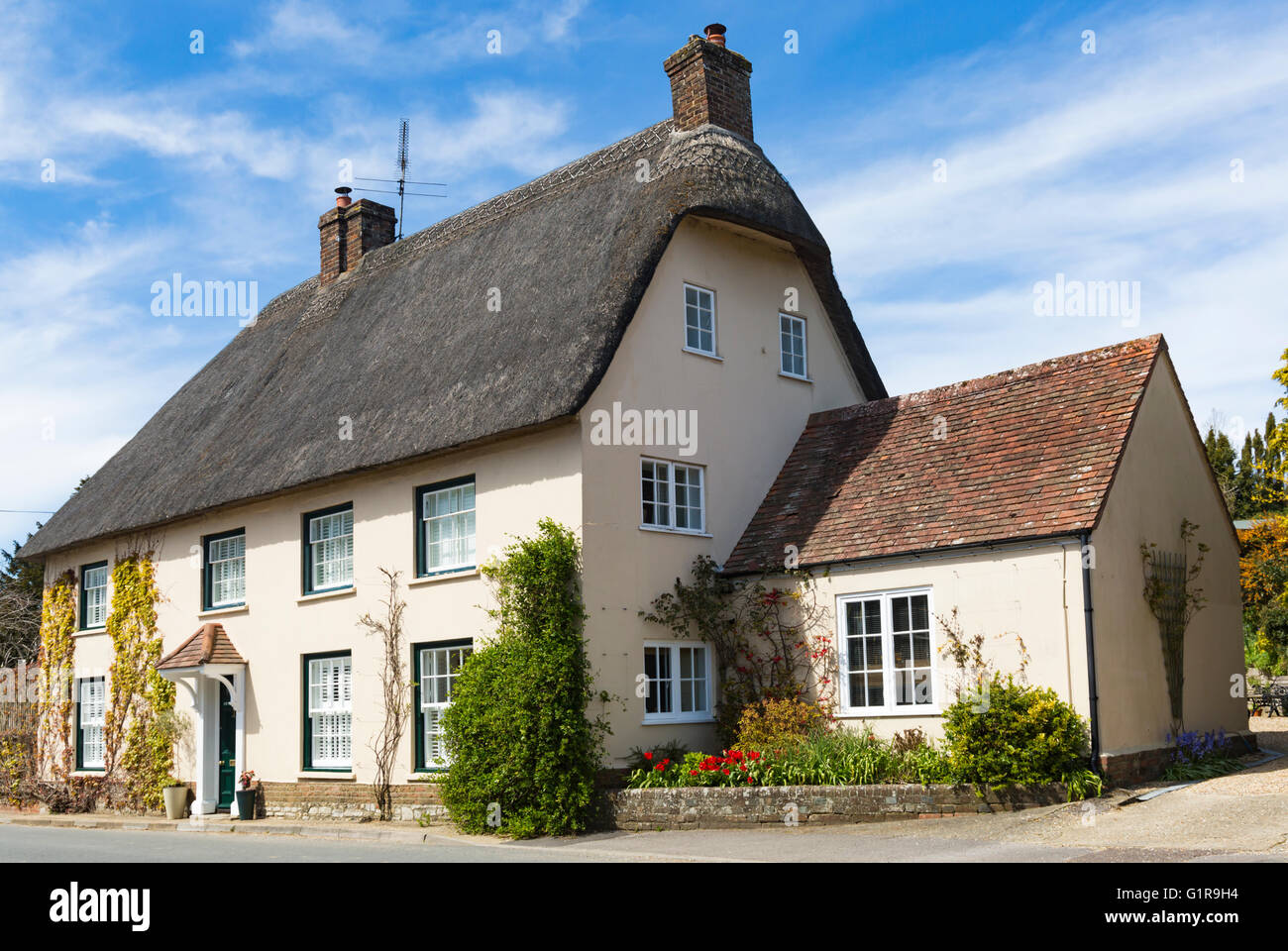 Charming thatched cottage in Dorchester Road, Tolpuddle, Dorset in ...