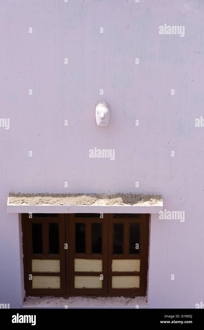 Protruding window hi-res stock photography and images - Alamy