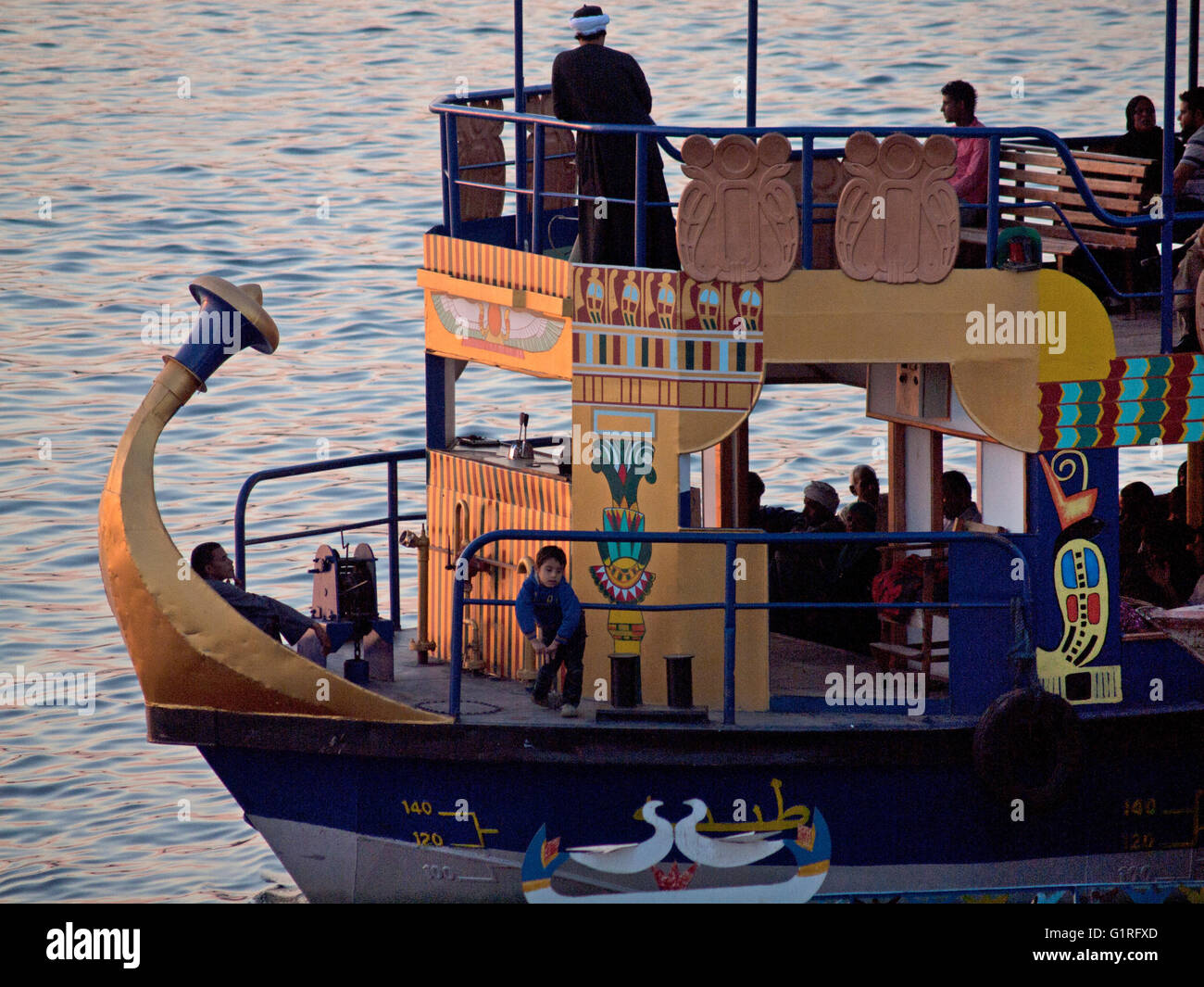 Nile barge hi-res stock photography and images - Alamy