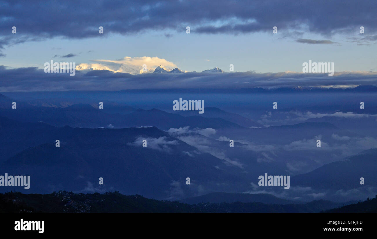 Kanchenjunga range at dawn, Sikkim, India Stock Photo - Alamy