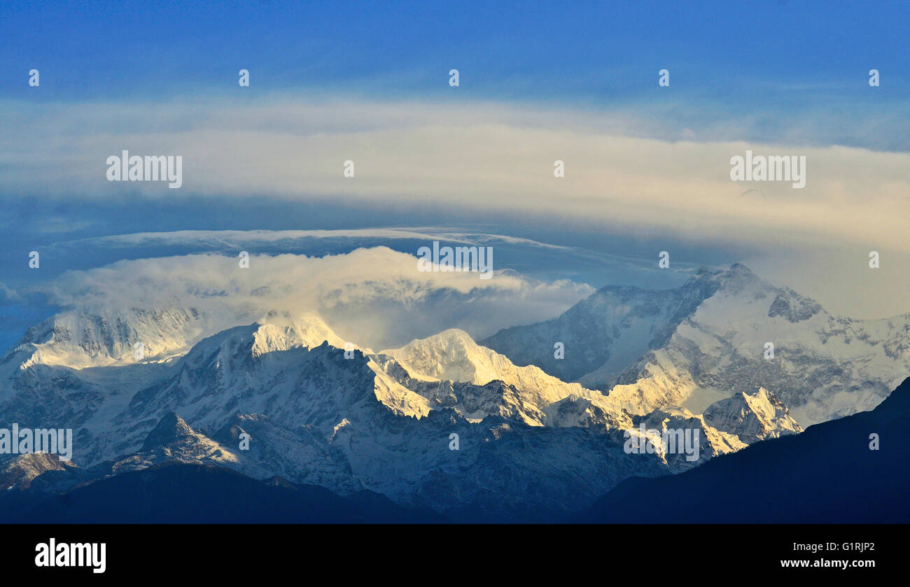 Kanchenjunga range at dawn, Sikkim, India Stock Photo - Alamy