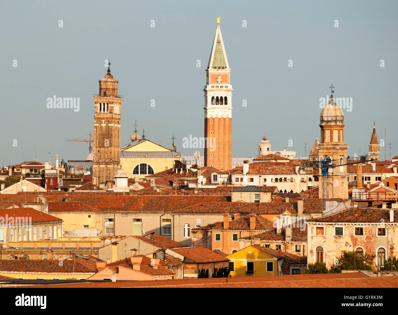 Venice skyline hi-res stock photography and images - Alamy