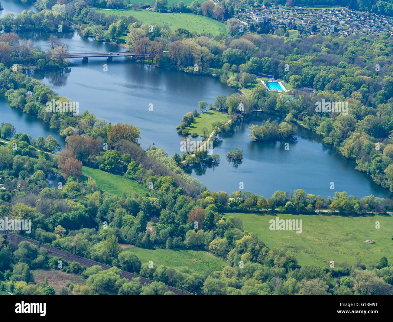 Triangle lake hi-res stock photography and images - Alamy