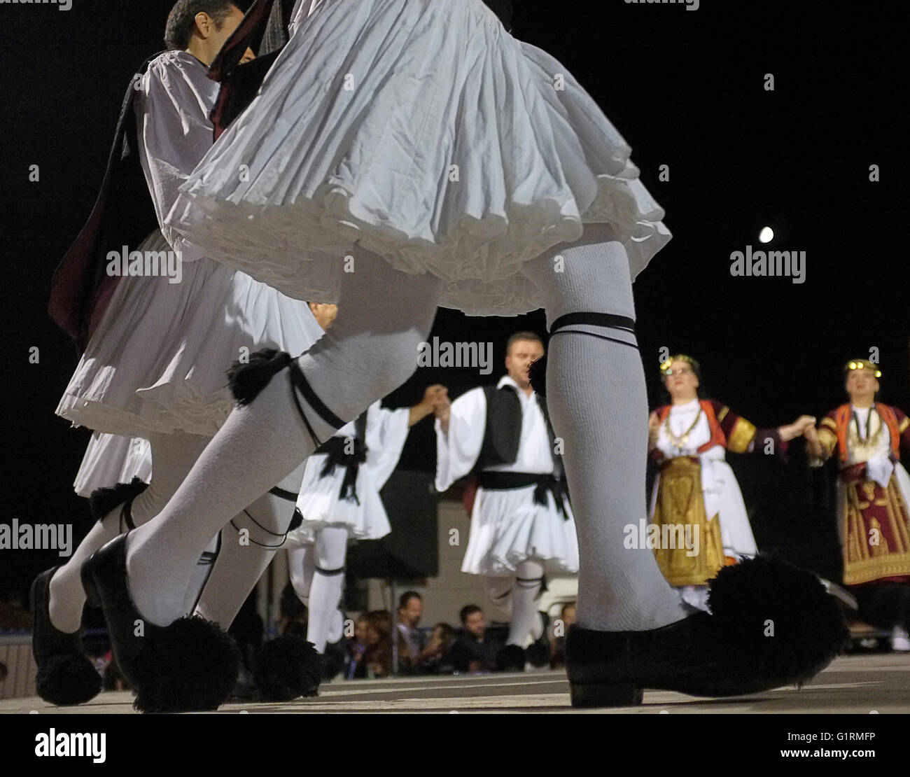 traditional greek dancing (Syrtos) on the island of skopelos Stock ...