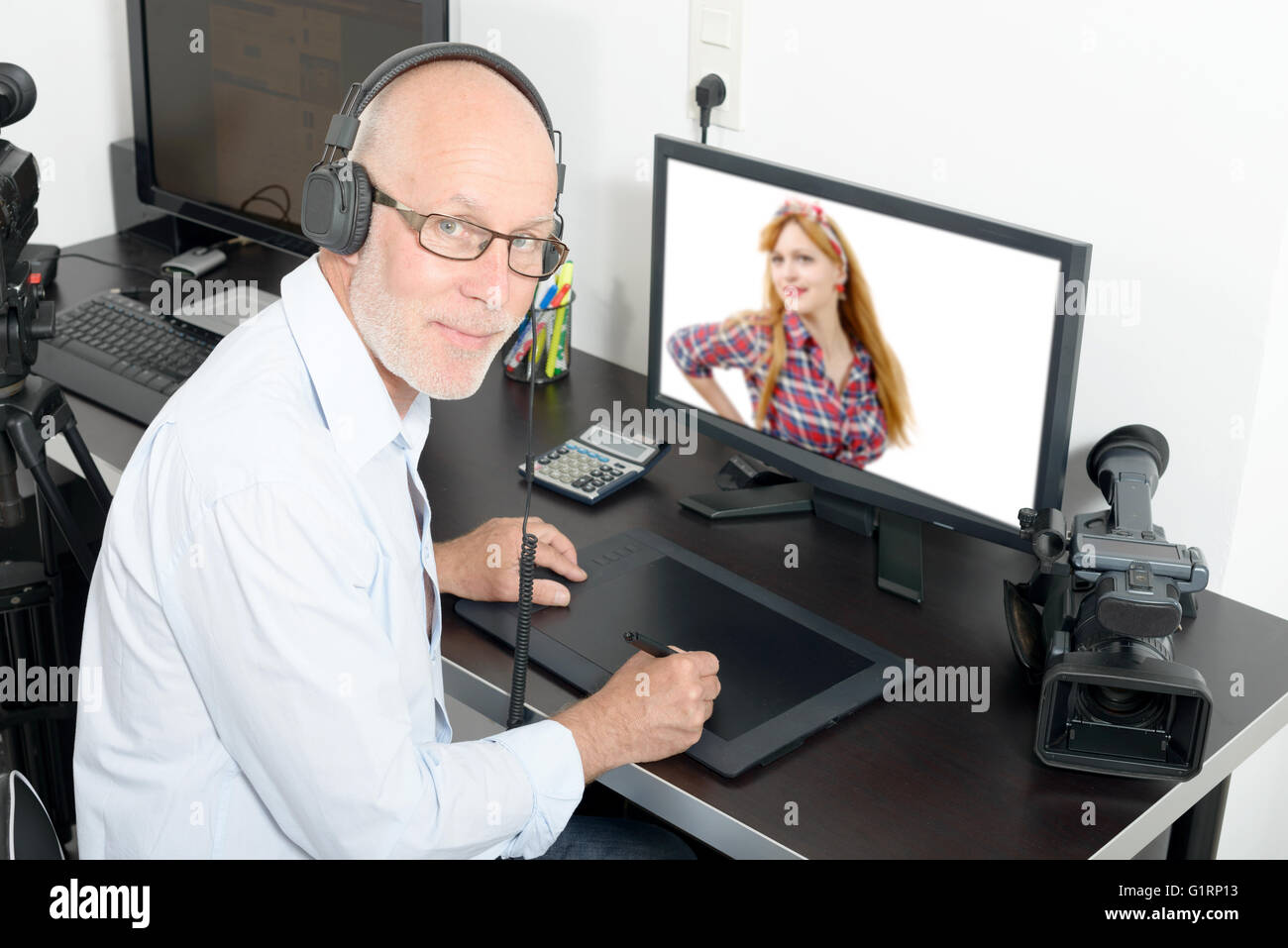 Film editor mixing desk hi-res stock photography and images - Alamy