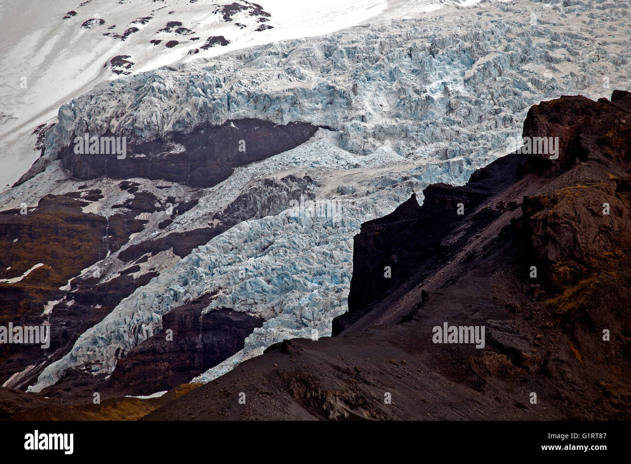 Cleft ice, glacial ice, glacier snout of glacier Vatnakökull in ...