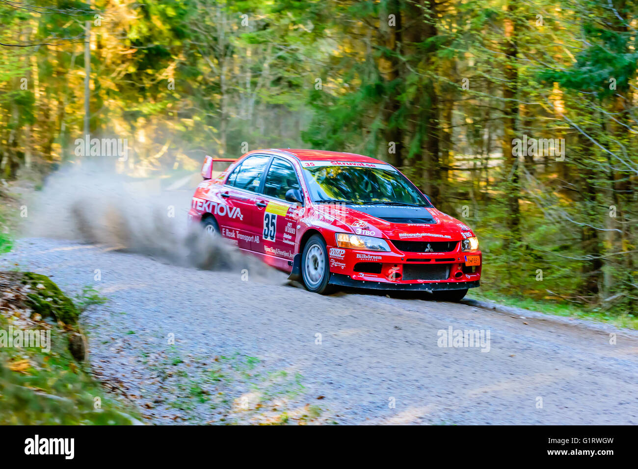 Red Mitsubishi Evo Rally Car Stock Photos & Red Mitsubishi Evo Rally ...