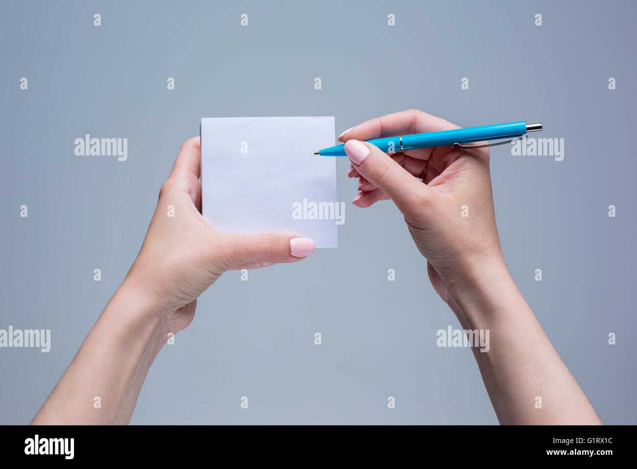 Hands drawing in note book hi-res stock photography and images - Alamy
