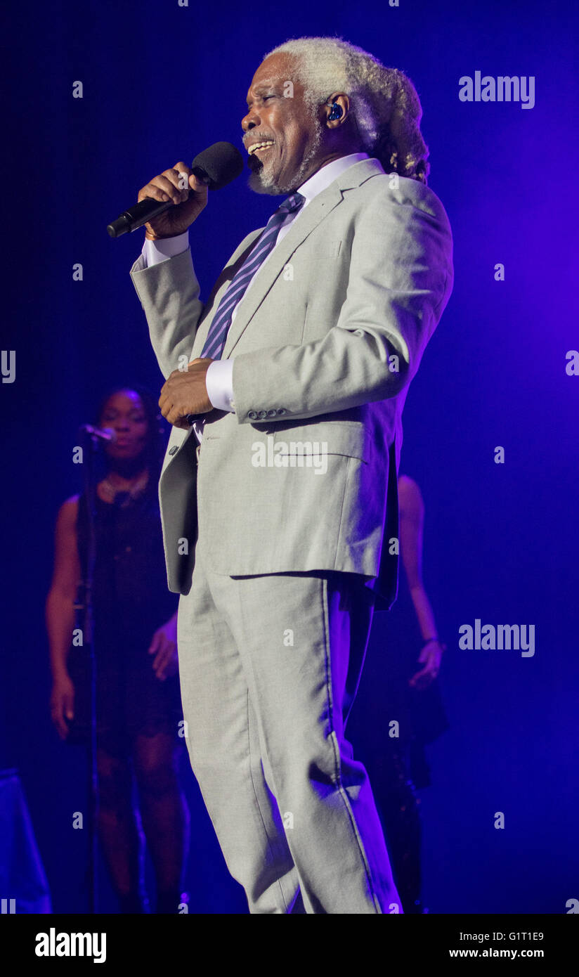 Billy ocean singer hi-res stock photography and images - Alamy