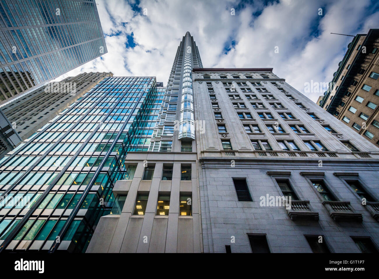 Toronto skyscrapers urban hi-res stock photography and images - Alamy