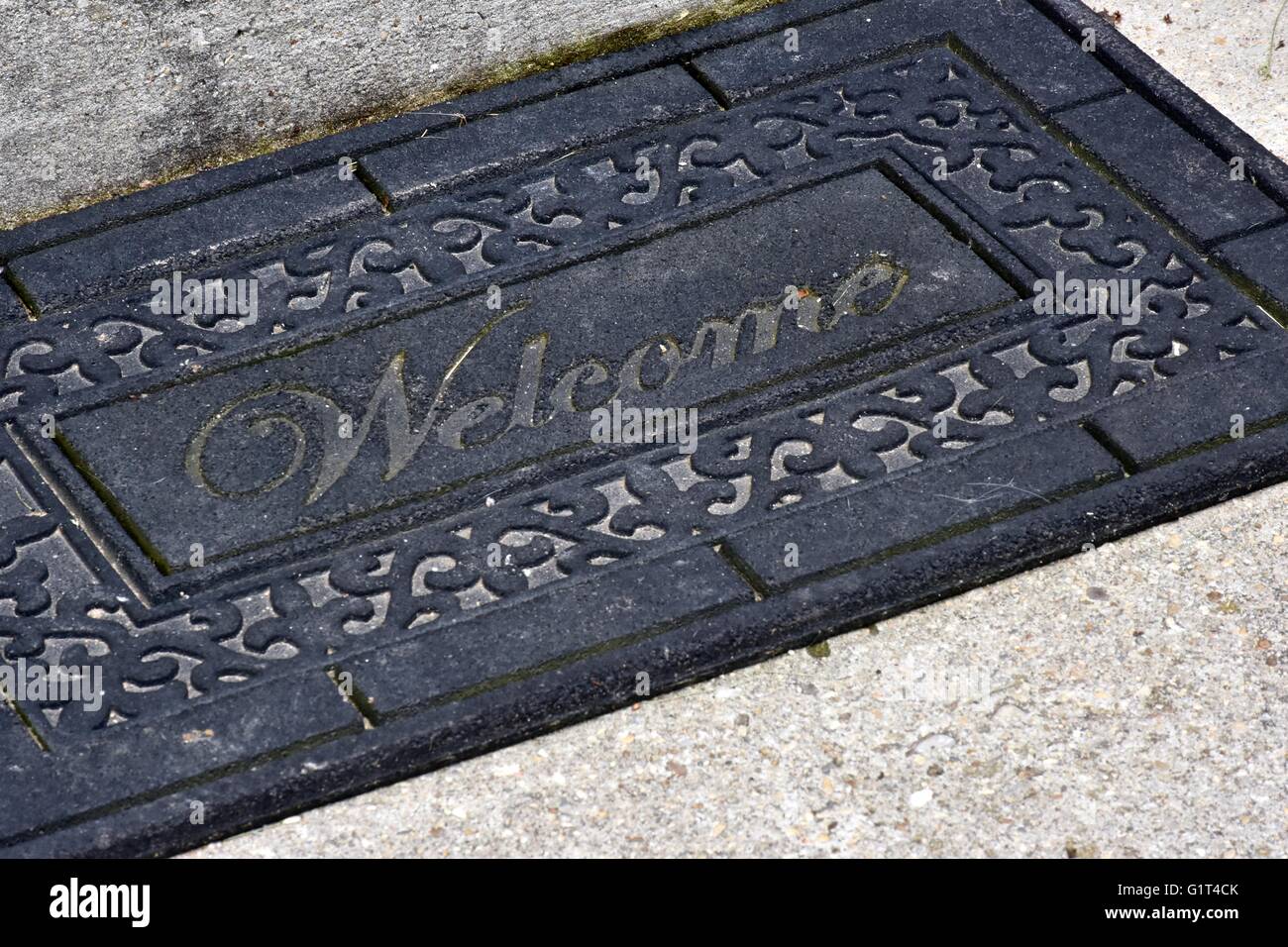 Welcome mat hi-res stock photography and images - Alamy