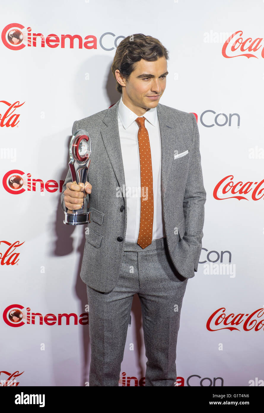 Actor Dave Franco, recipient of the Breakthrough Performer of the Year ...