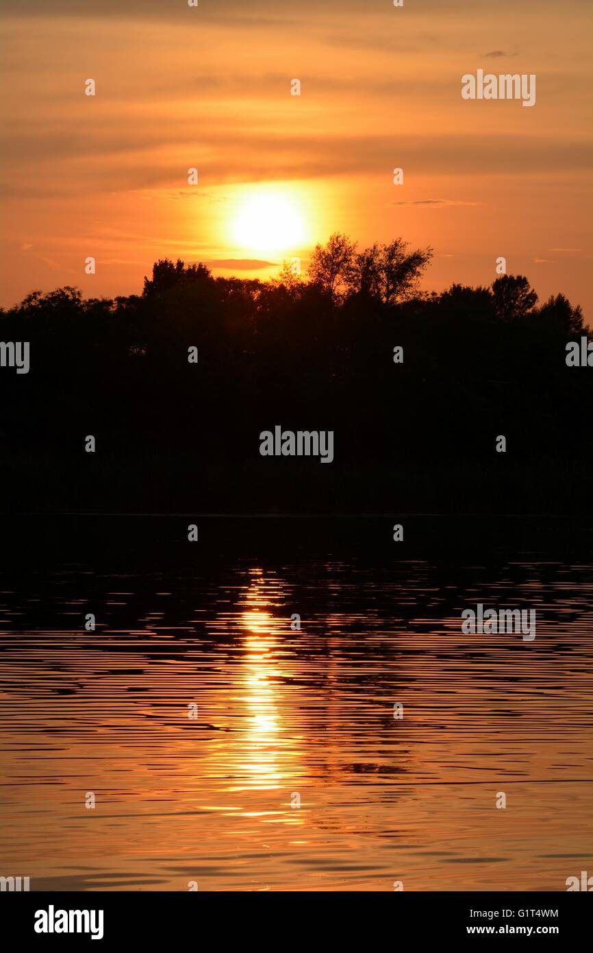 Danube sun sun hi-res stock photography and images - Alamy