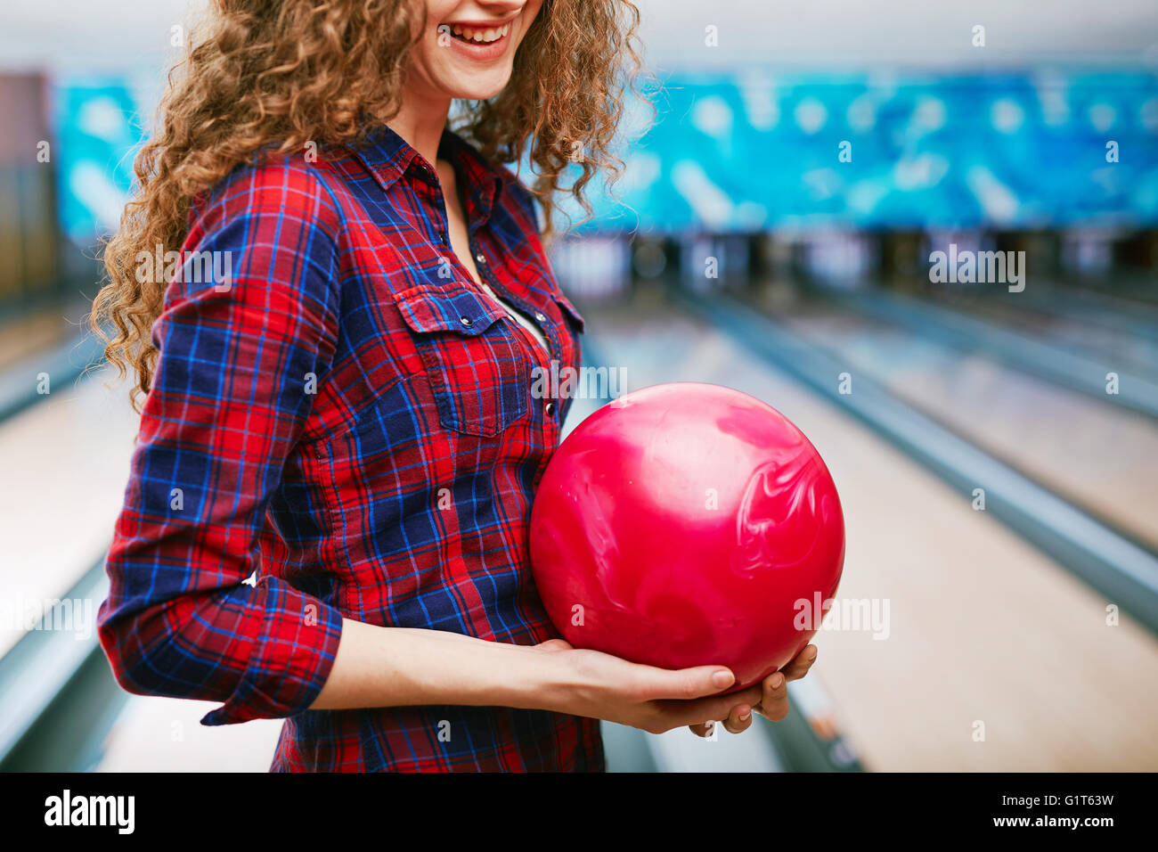 Person bowling hi-res stock photography and images - Alamy