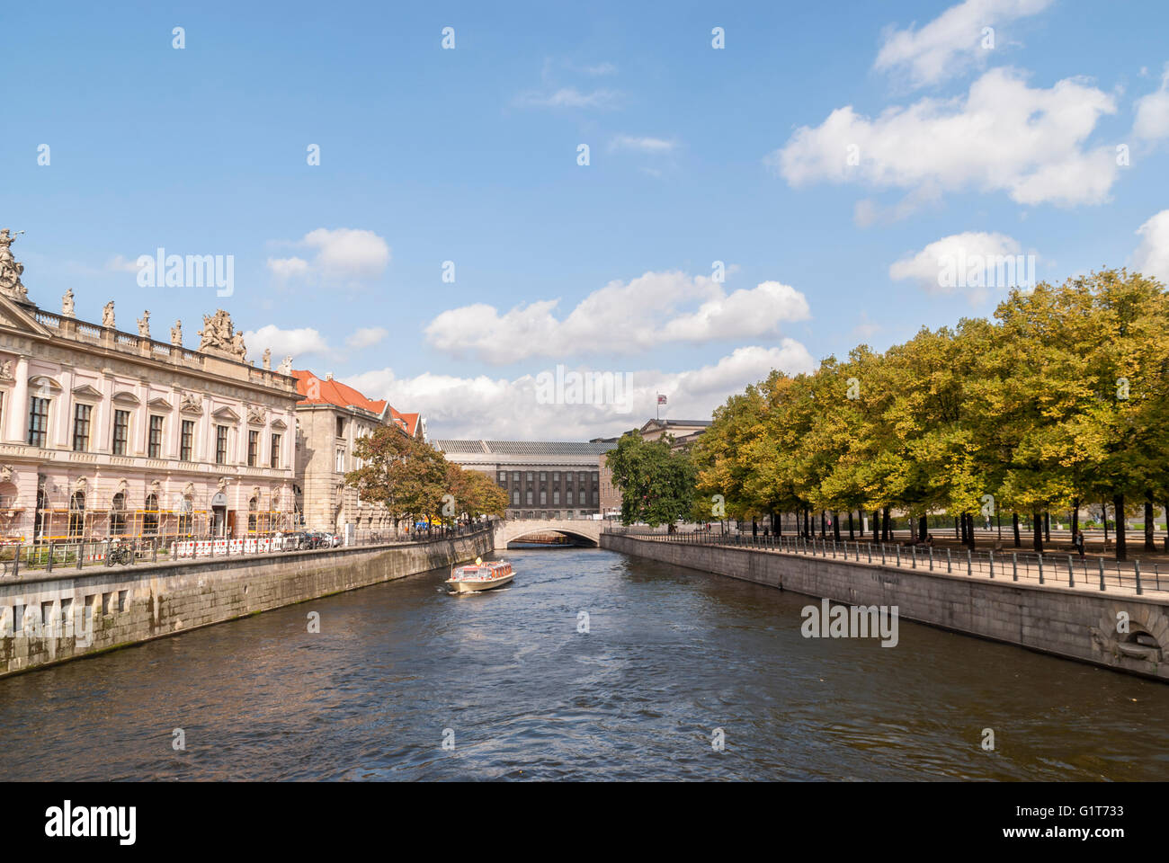 View of the River Spree in Berlin on a sunny day Stock Photo - Alamy