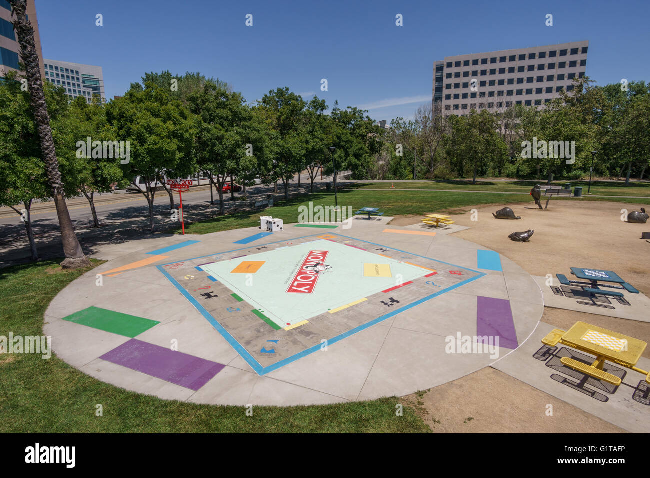 Monopoly park hi-res stock photography and images - Alamy
