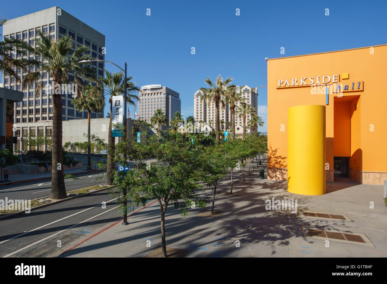 Parkside hall hi-res stock photography and images - Alamy