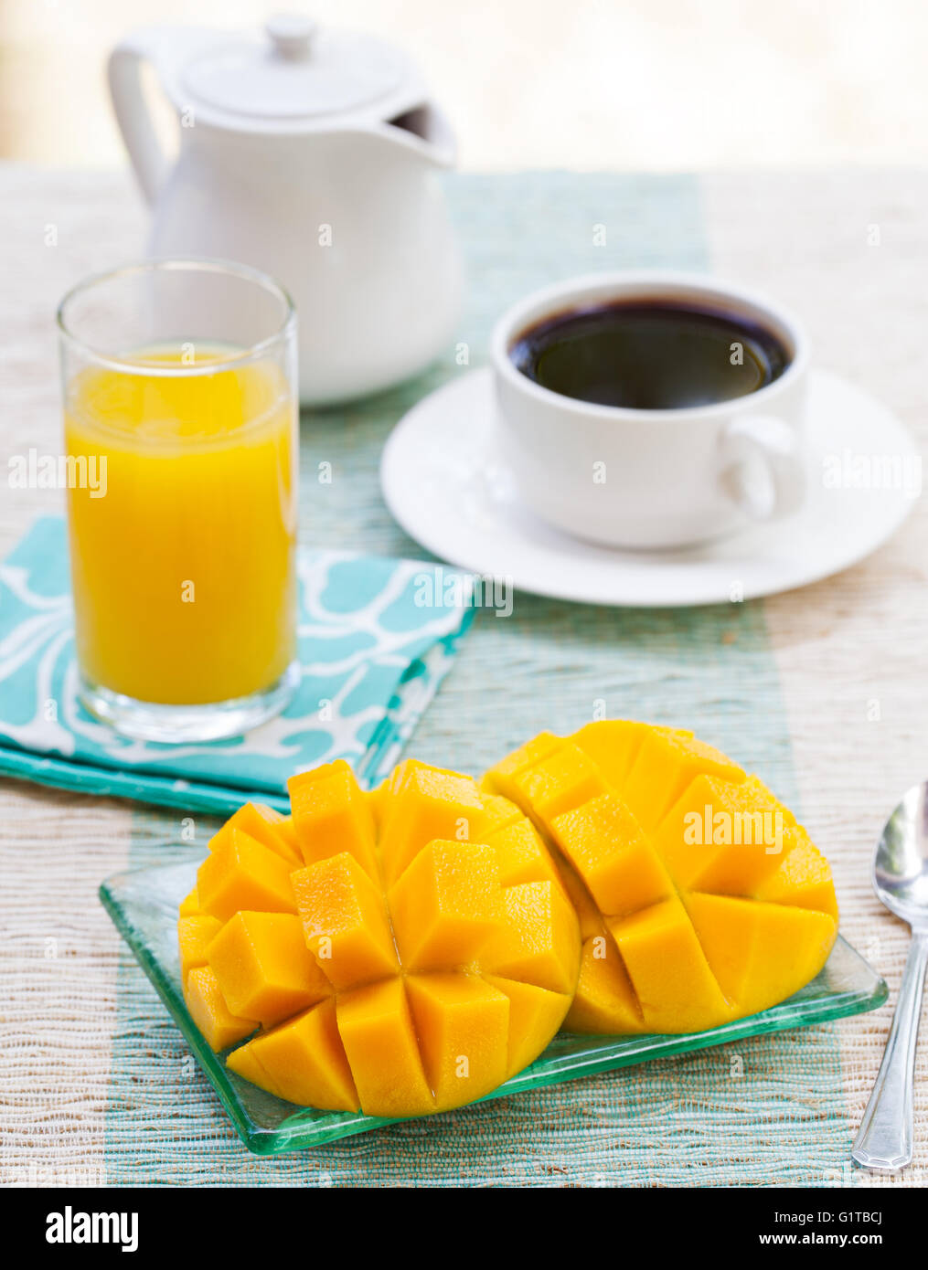 Healthy breakfast fresh tropical hi-res stock photography and images ...