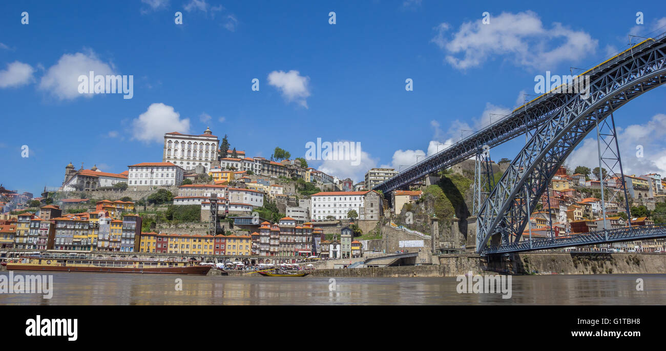 Luis i bridge oporto hi-res stock photography and images - Alamy