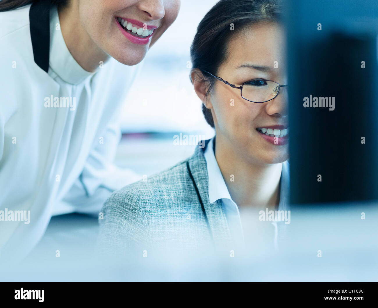 Young businesswoman working computer hi-res stock photography and ...