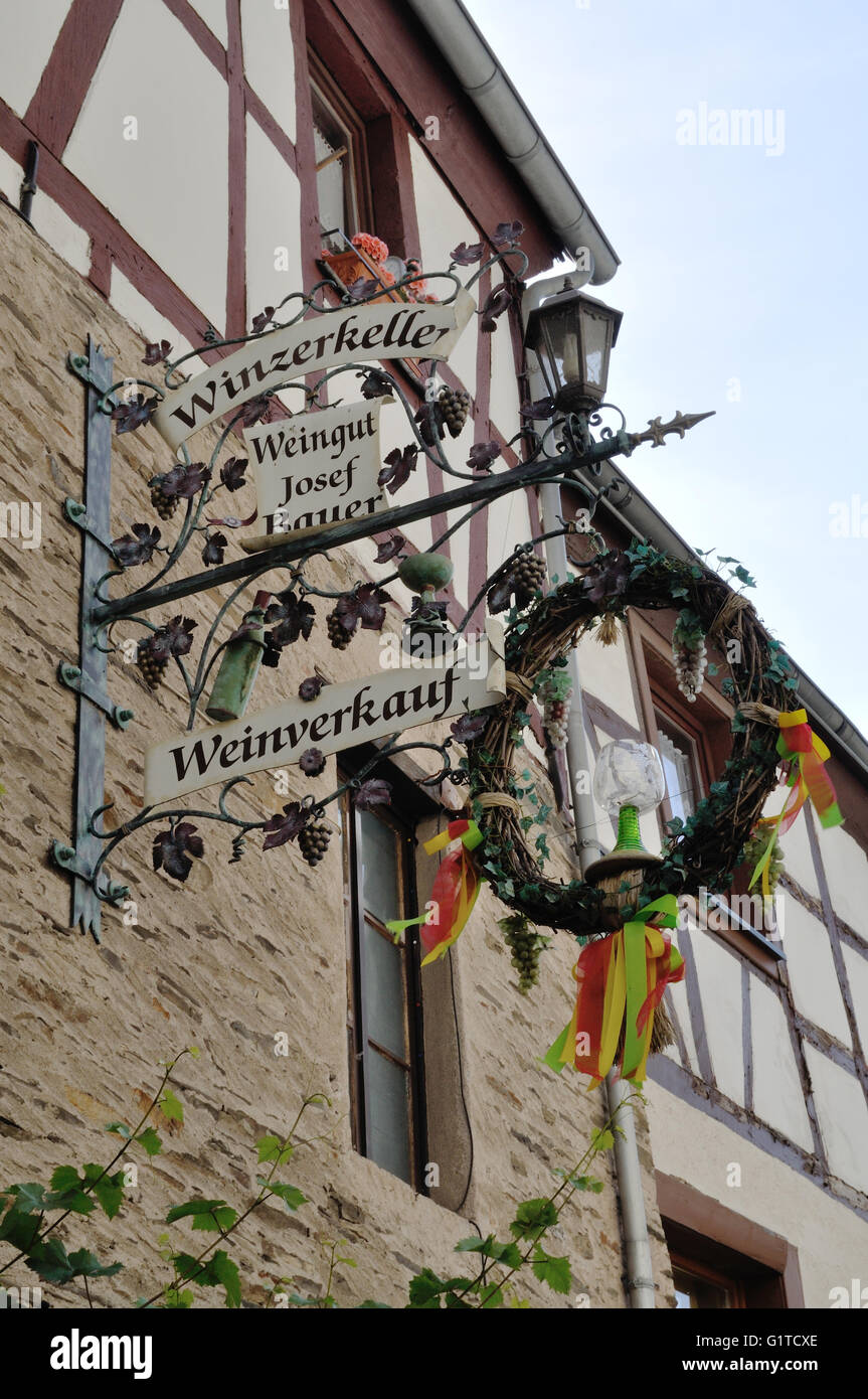 Decorative sign hi-res stock photography and images - Alamy