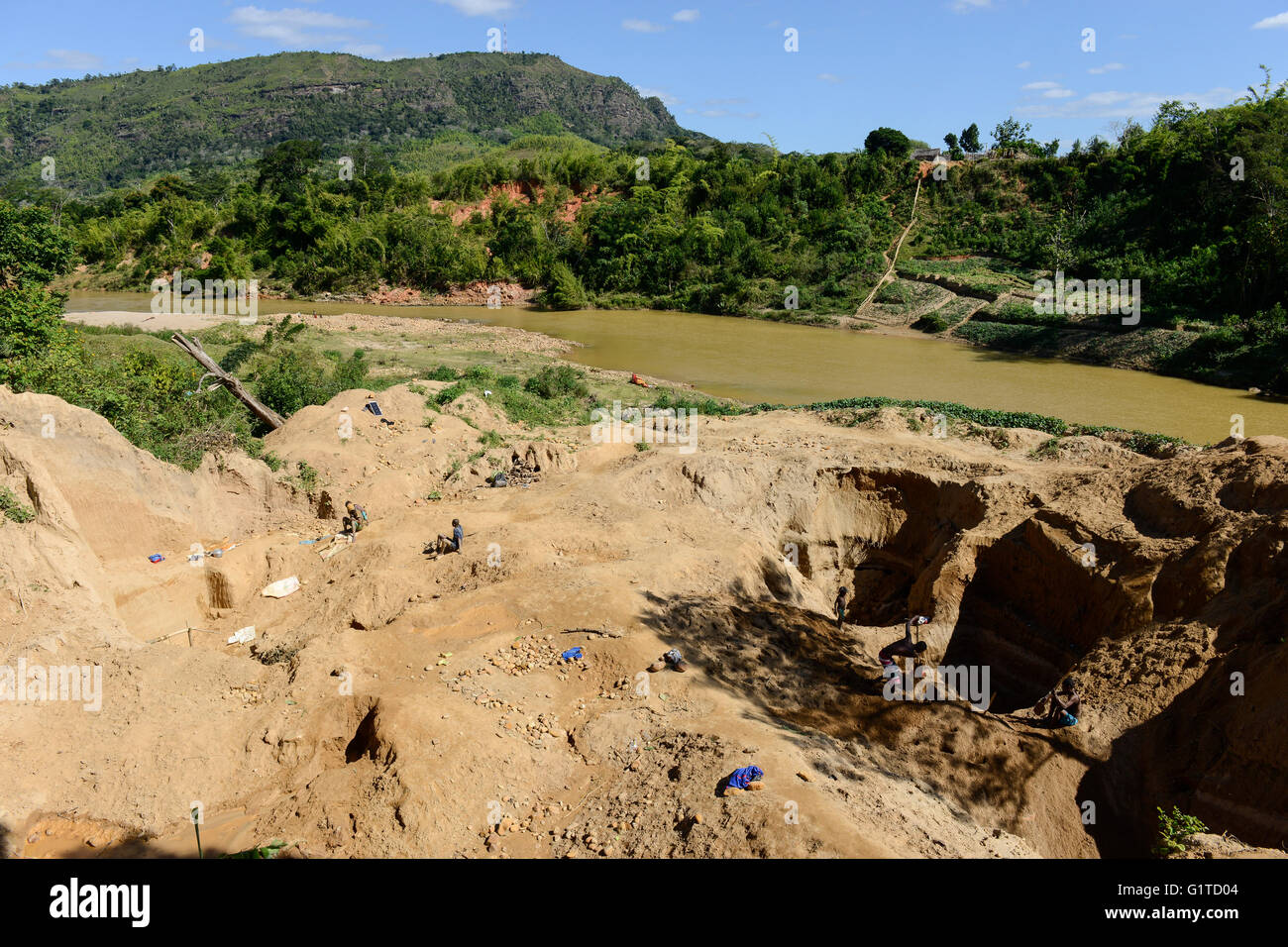 MADAGASCAR, region Manajary, town Vohilava, small scale gold mining ...