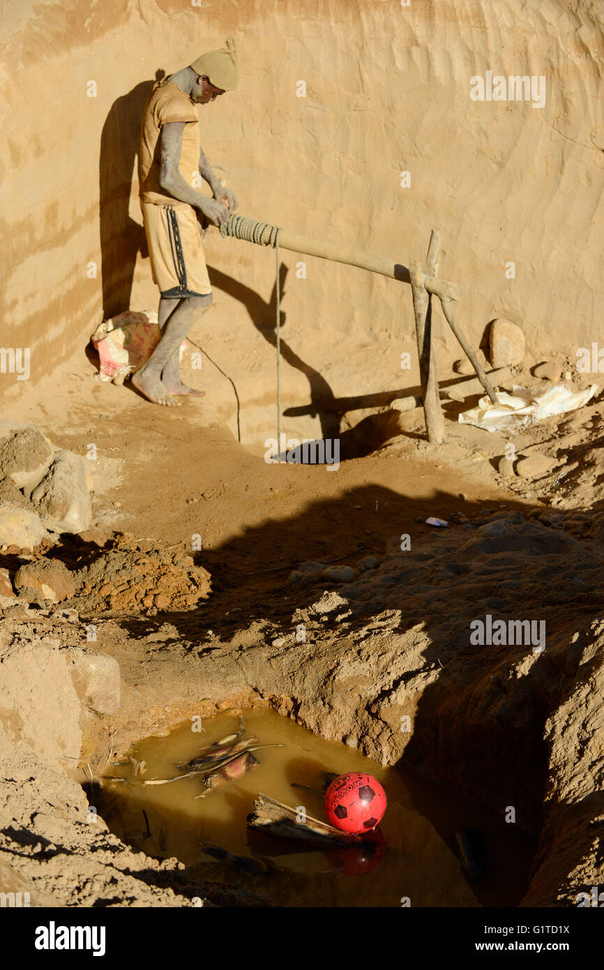 MADAGASCAR, region Manajary, town Vohilava, small scale gold mining ...