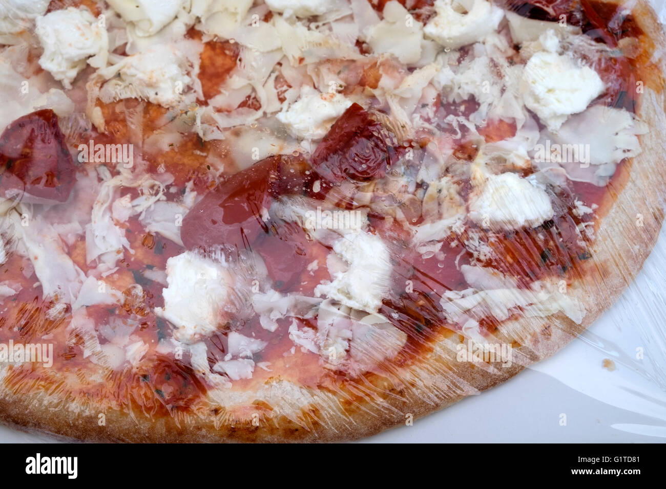 Chilled pizza hi-res stock photography and images - Alamy