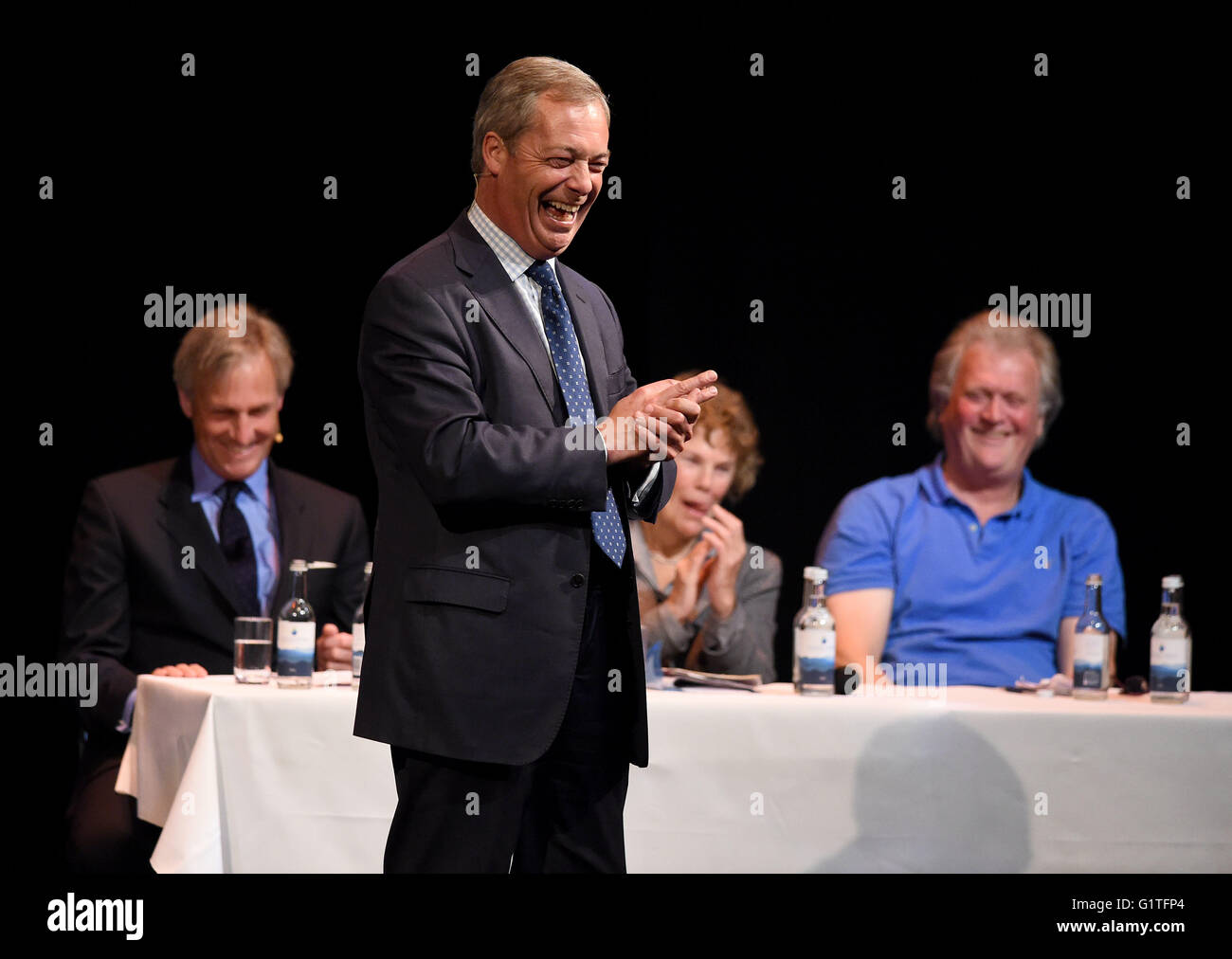 British mp nigel farage hi-res stock photography and images - Alamy