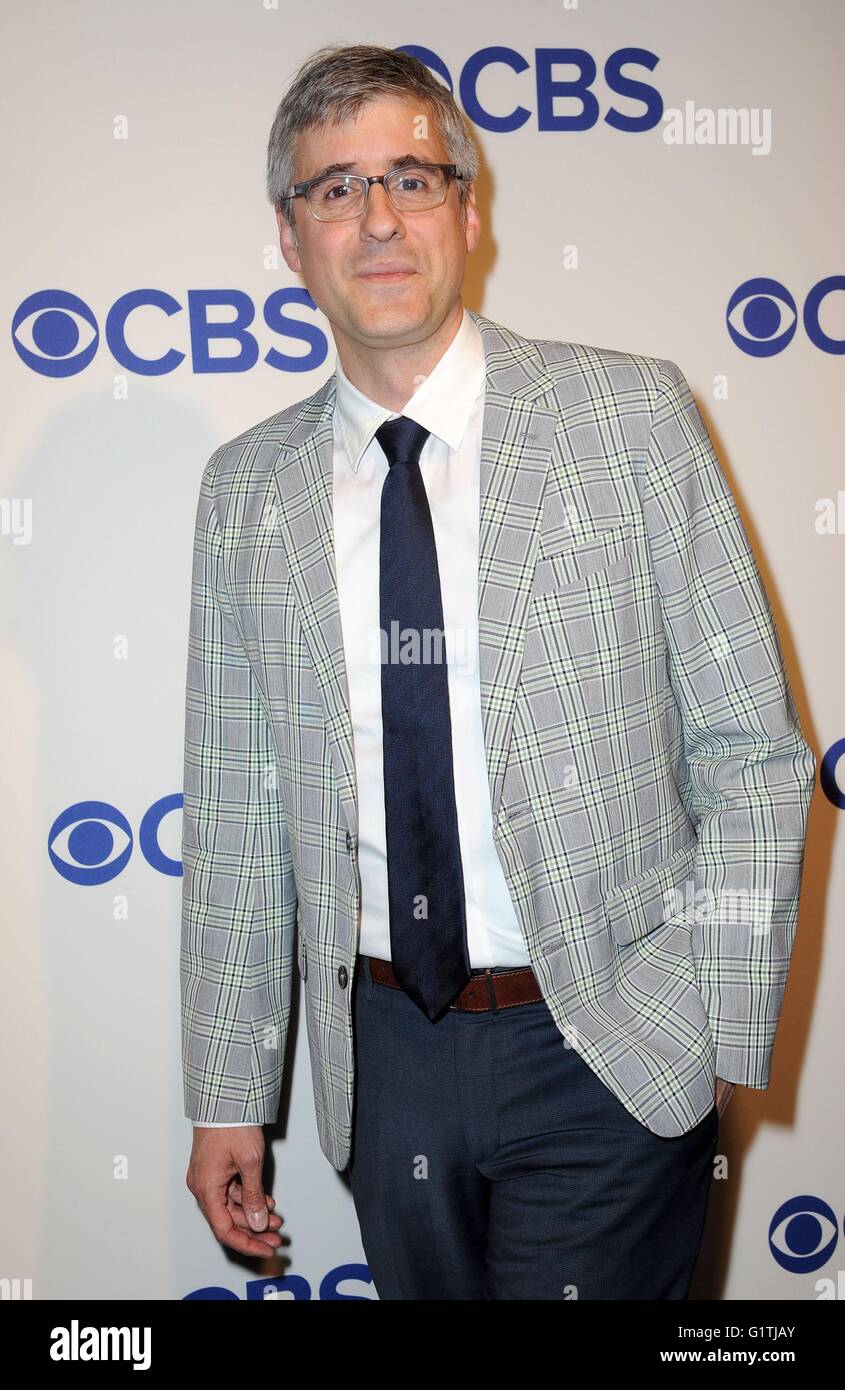 New York, NY, USA. 18th May, 2016. Mo Rocca at arrivals for CBS ...