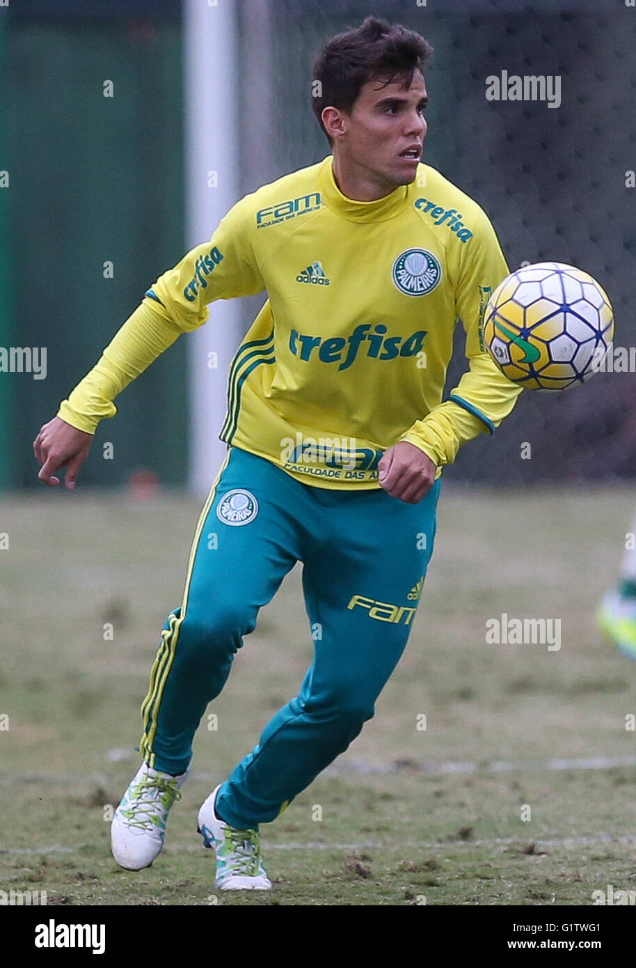 SAO PAULO, Brazil - 19/05/2016: TRAINING OF TREES - The player Rodrigo ...
