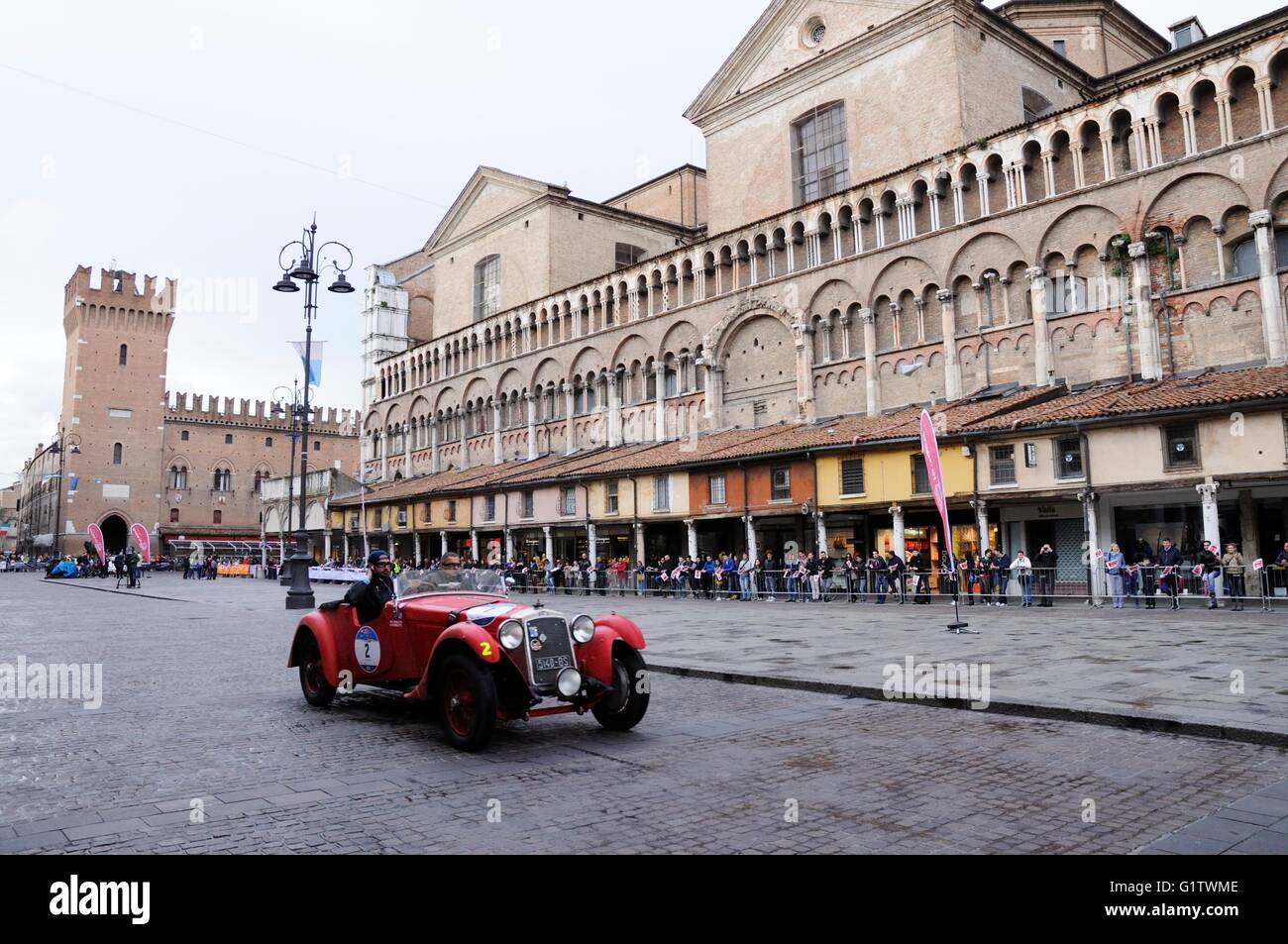 Superba car hi-res stock photography and images - Alamy