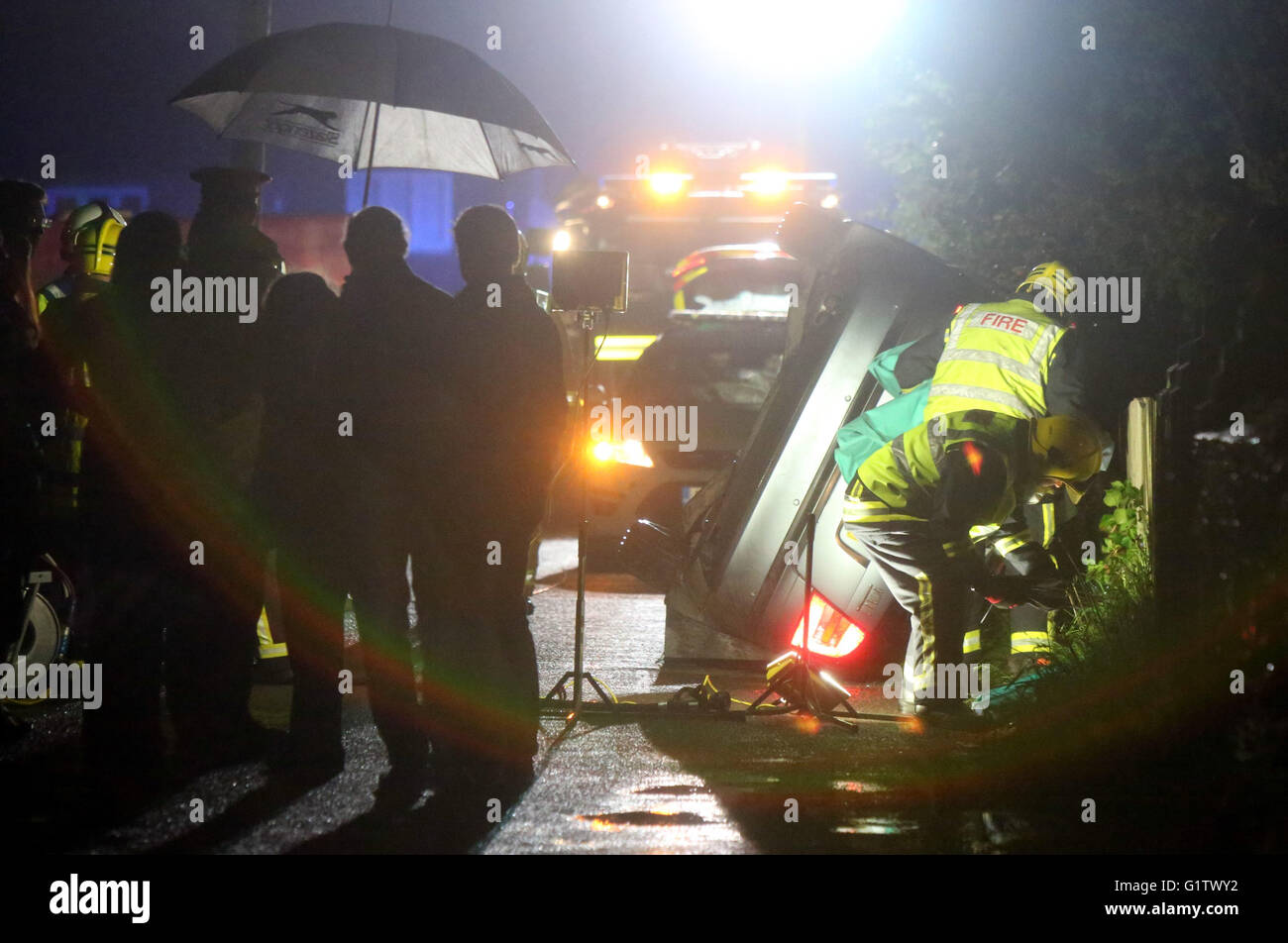 Upham, Hampshire, UK. 19th May, 2016. An OAP man is being treated by ...