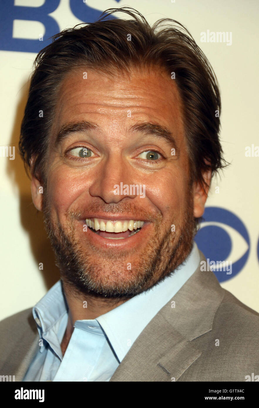 Amelia Heinle August Weatherly